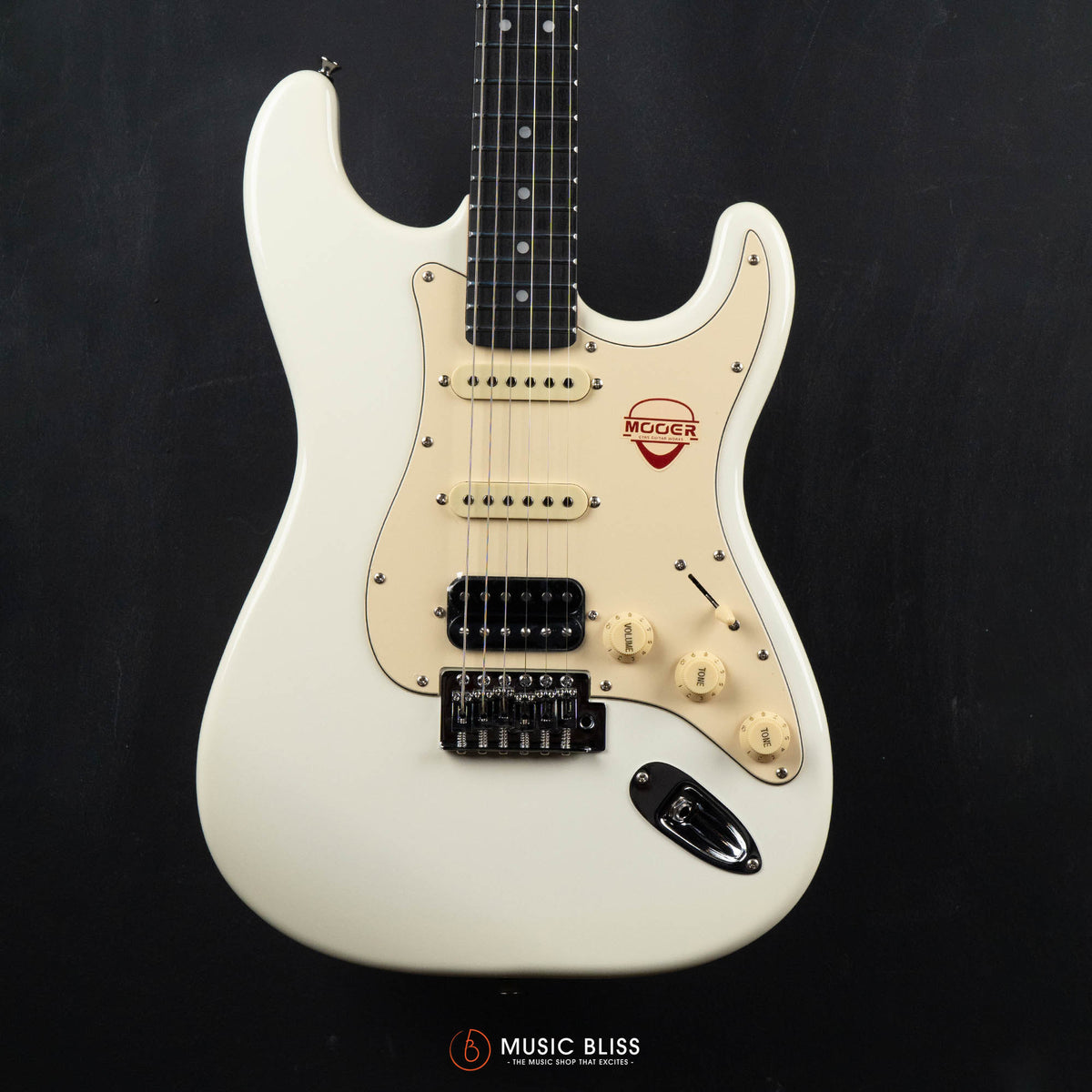 Mooer MSC10 Pro Vintage White Electric Guitar | Music Bliss Malaysia